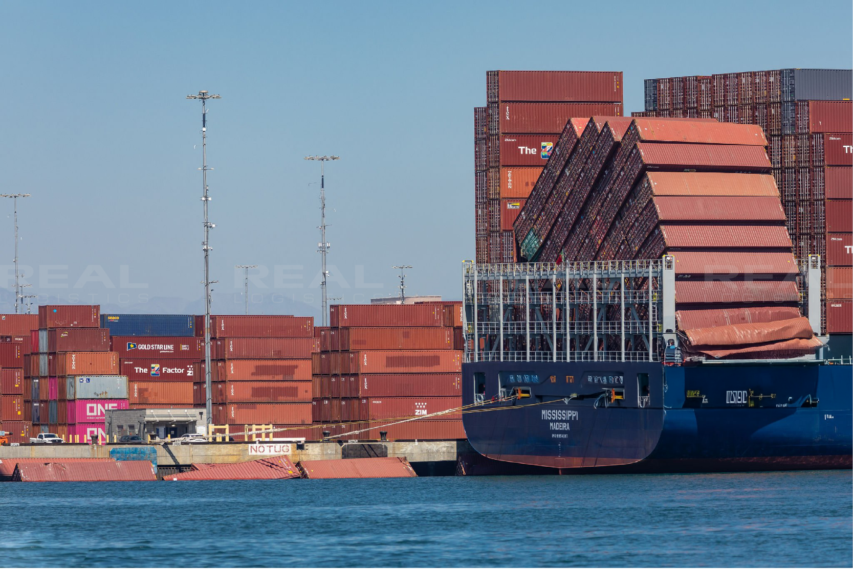 67 Container Rơi Từ Tàu Zim Mississippi Tại Cảng Long Beach: Diễn Biến ...
